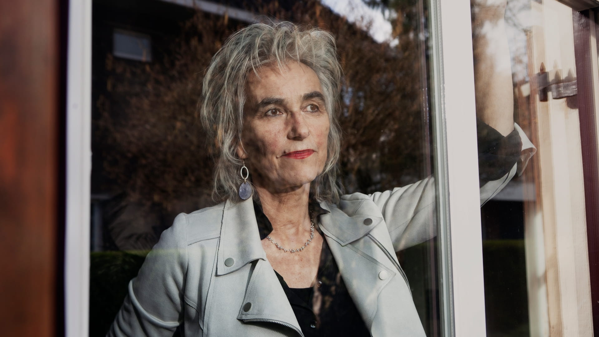 De wereld is voorgoed veranderd door corona, denkt viroloog Marion ...