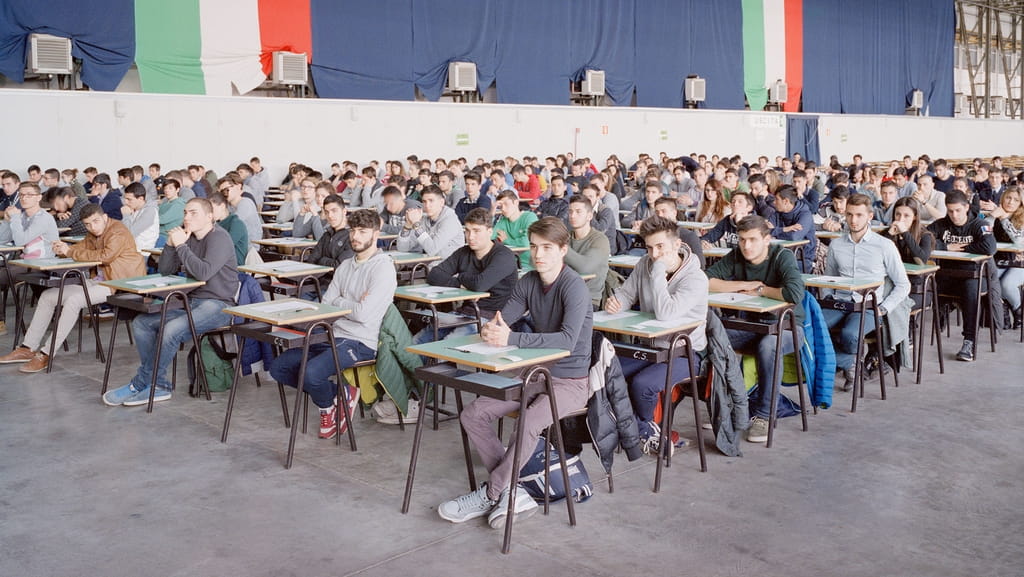 De examens beginnen weer. Maar waarom moeten alle leerlingen dezelfde ...