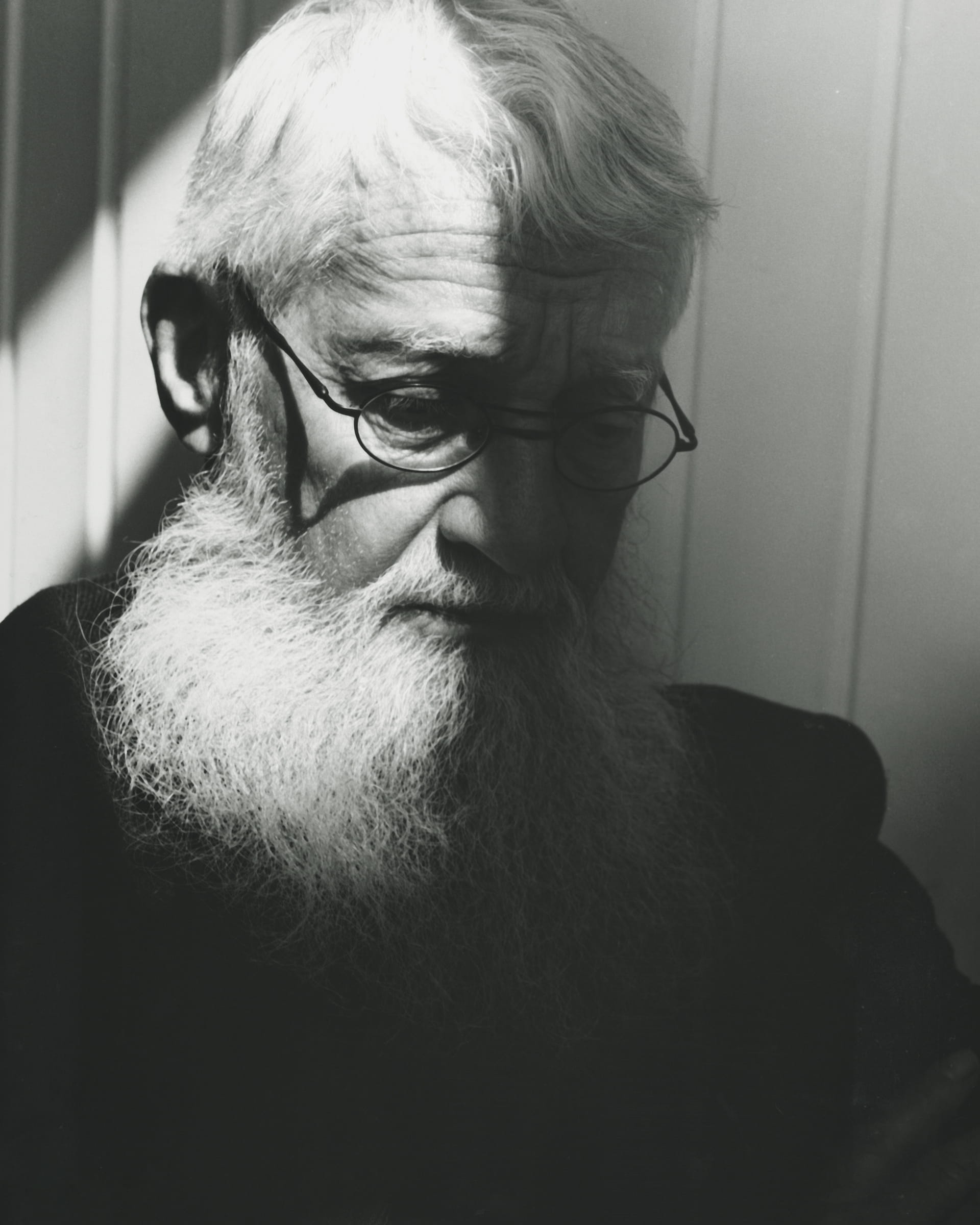 Deze man bedacht het eerste integratiebeleid van Nederland. Nu vindt ...