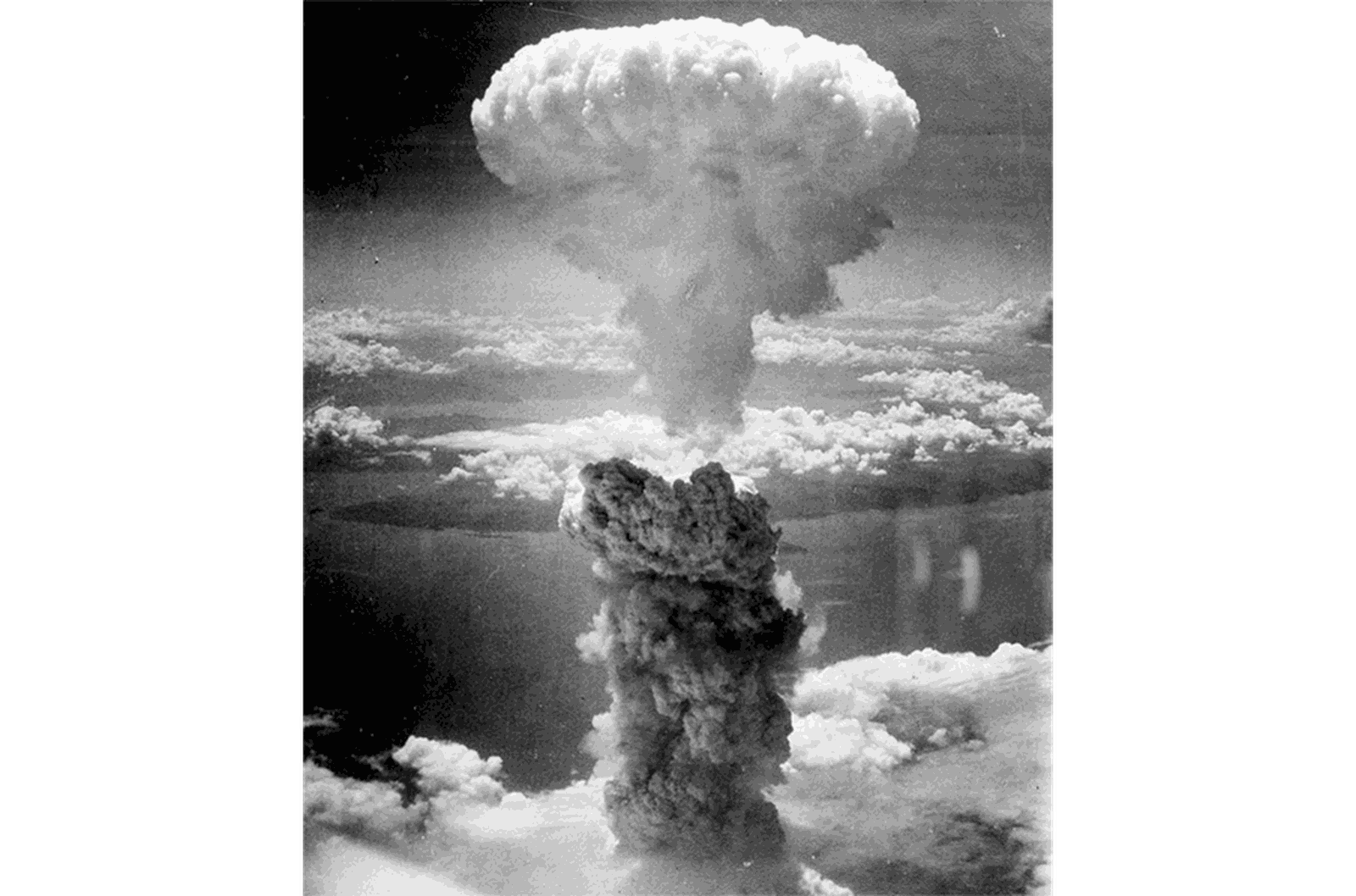 De mythe van de atoombom die 69 jaar geleden een einde maakte aan de ...