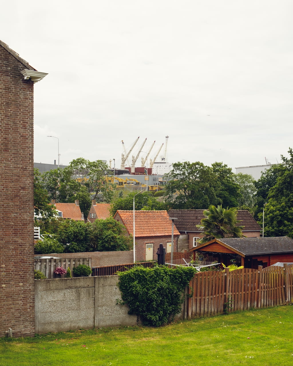Het dorp dat ondanks alles bleef, en nu misschien toch moet verdwijnen ...